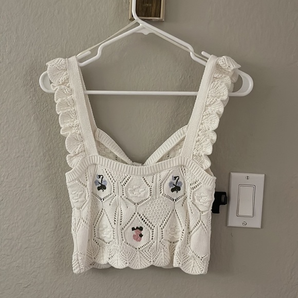 Chelsea & Violet | Tops | Chelsea And Violet Knit Floral Tank Top ...